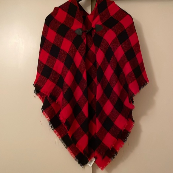west loop | Sweaters | West Loop Buffalo Plaid Poncho | Poshmark